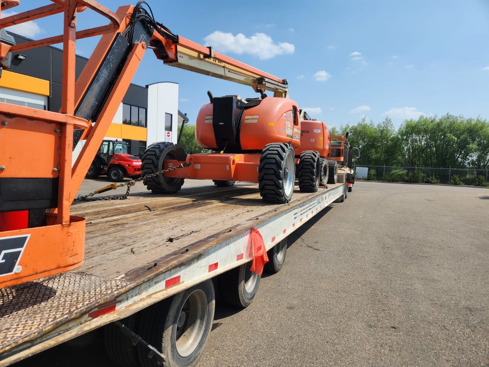 Heavy Machinery Moving - Calgary Towing Services | Affordable Towing ...